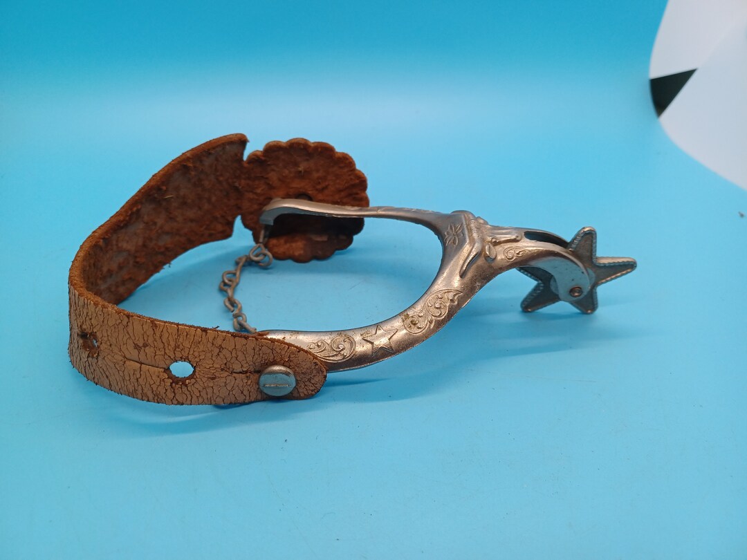 1950s Hubley Toy Metal and Leather Toy Spur, 50s, Western, Cowboy ...