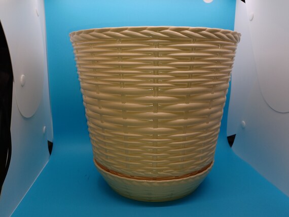 Lawnware 2210 Basket Weave Flower Pot Unmodified. USA - Etsy
