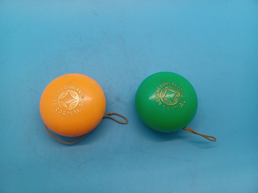 ONE 1960s / 1970s Duncan Special Yo-yo, Green or Orange, Toy, Vintage ...