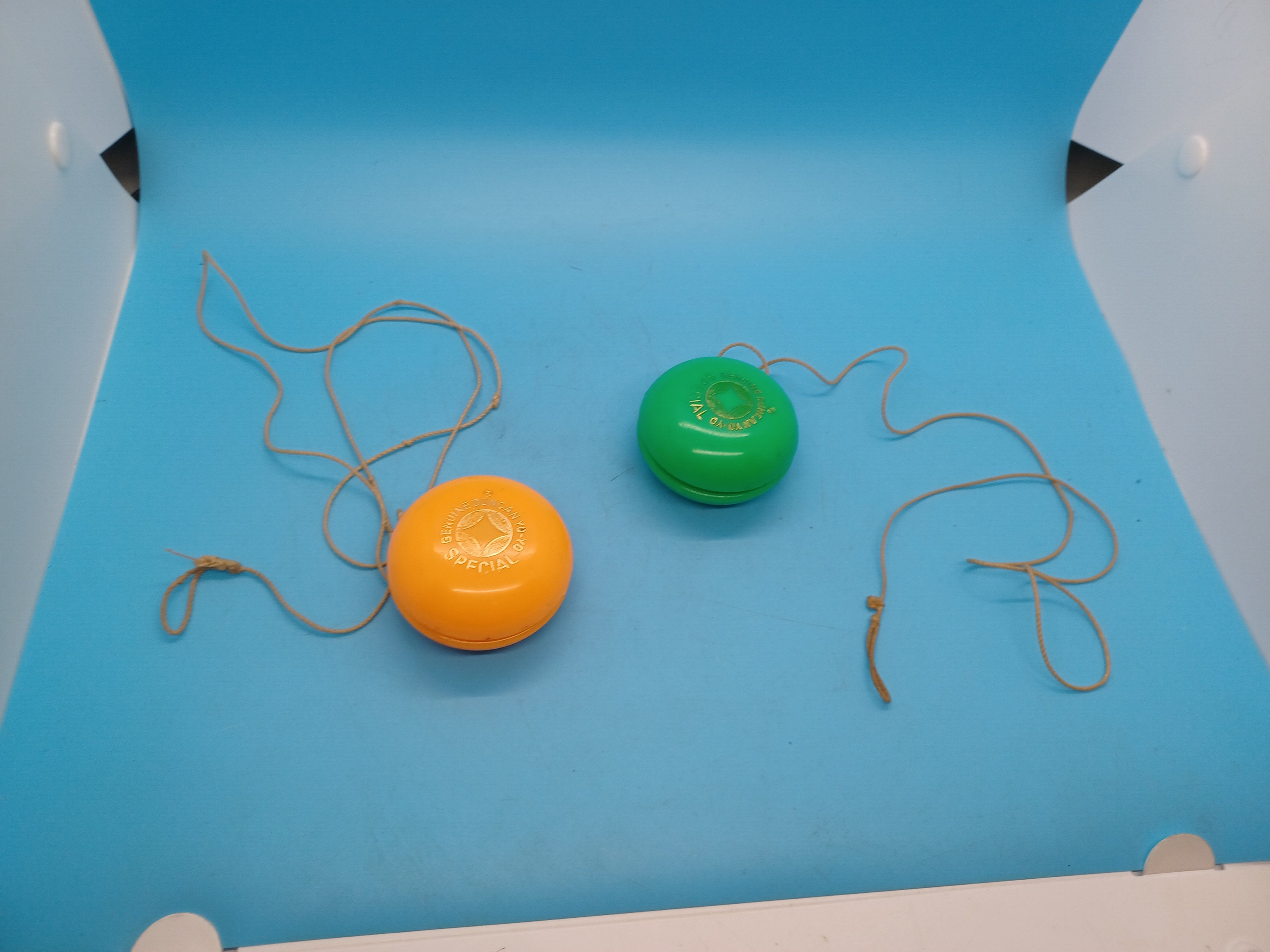 ONE 1960s / 1970s Duncan Special Yo-yo, Green or Orange, Toy, Vintage ...