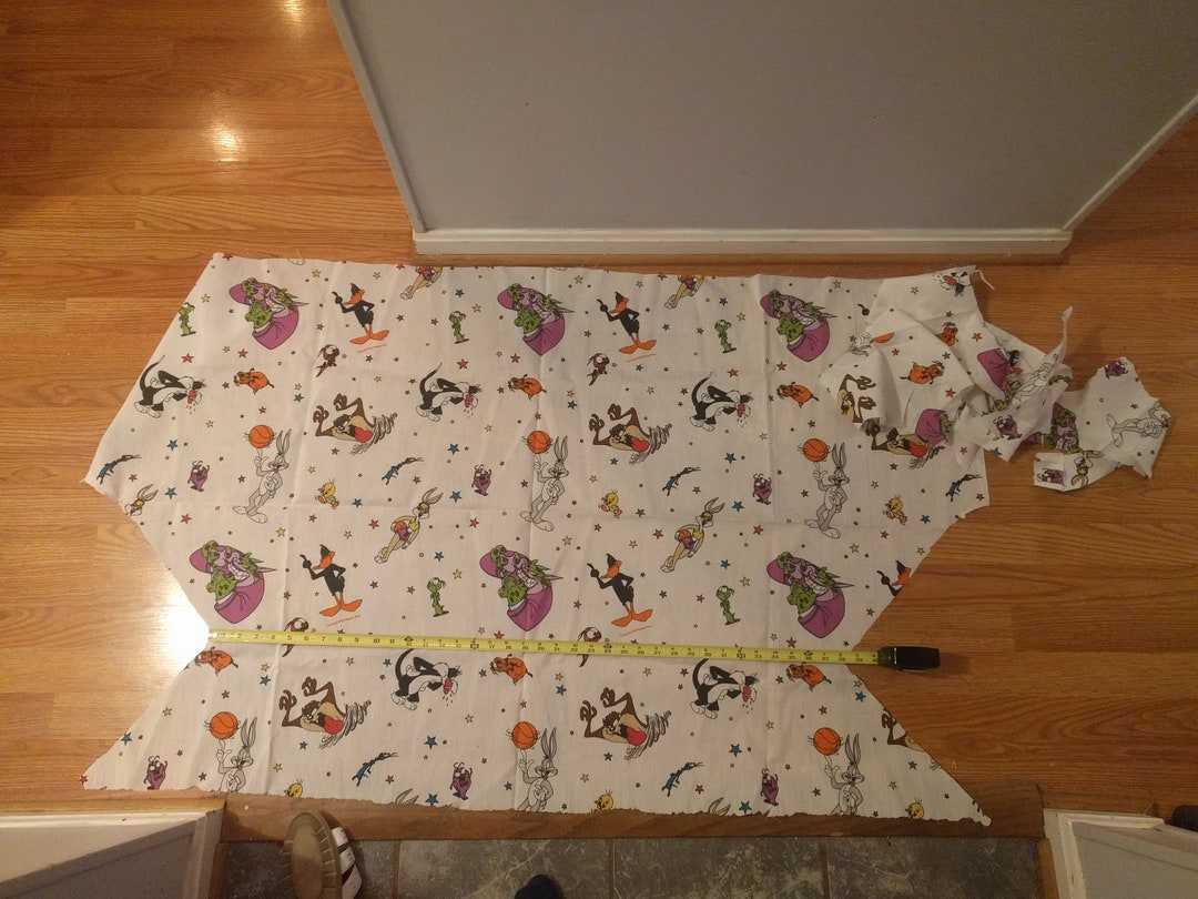 Space Jam Fabric Over Yard 38x34 See Photos, Pieces, Scraps, Taz, Bugs ...