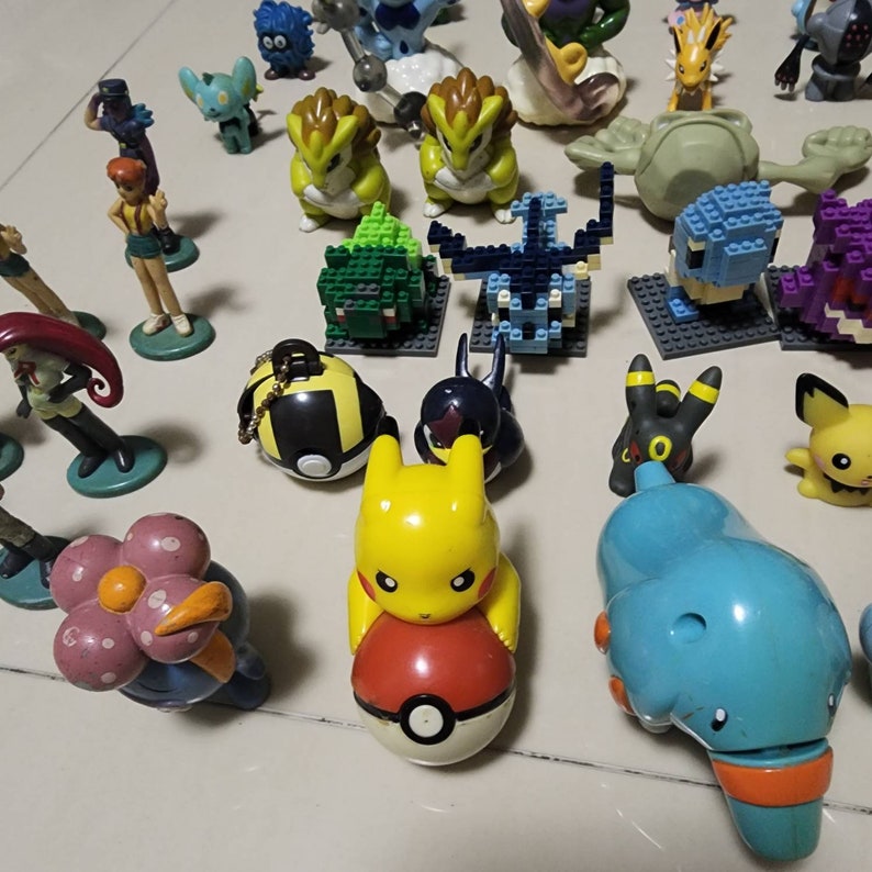 Vintage Pokémon Figurines // Old School Pocket Monster Figures | Etsy