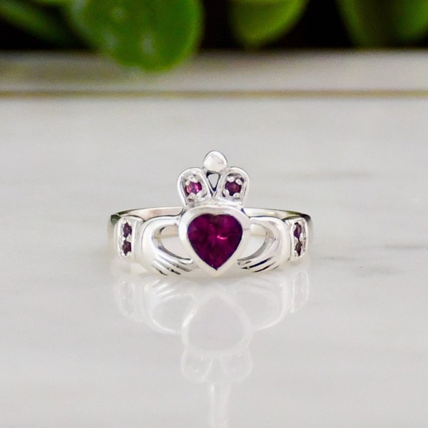 Garnet Claddagh Ring - Etsy