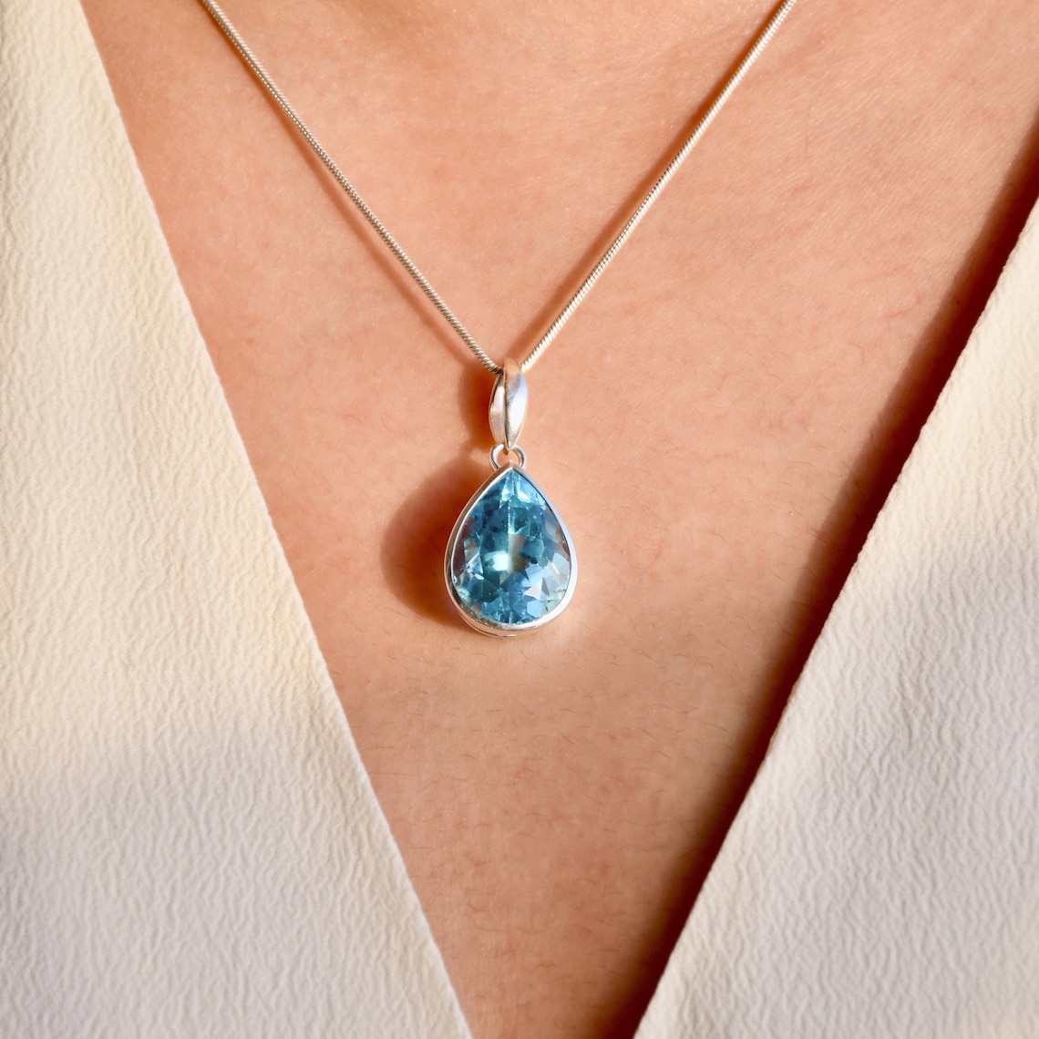 Blue Topaz Pendant 15 Carats Statement Topaz Necklace - Etsy UK