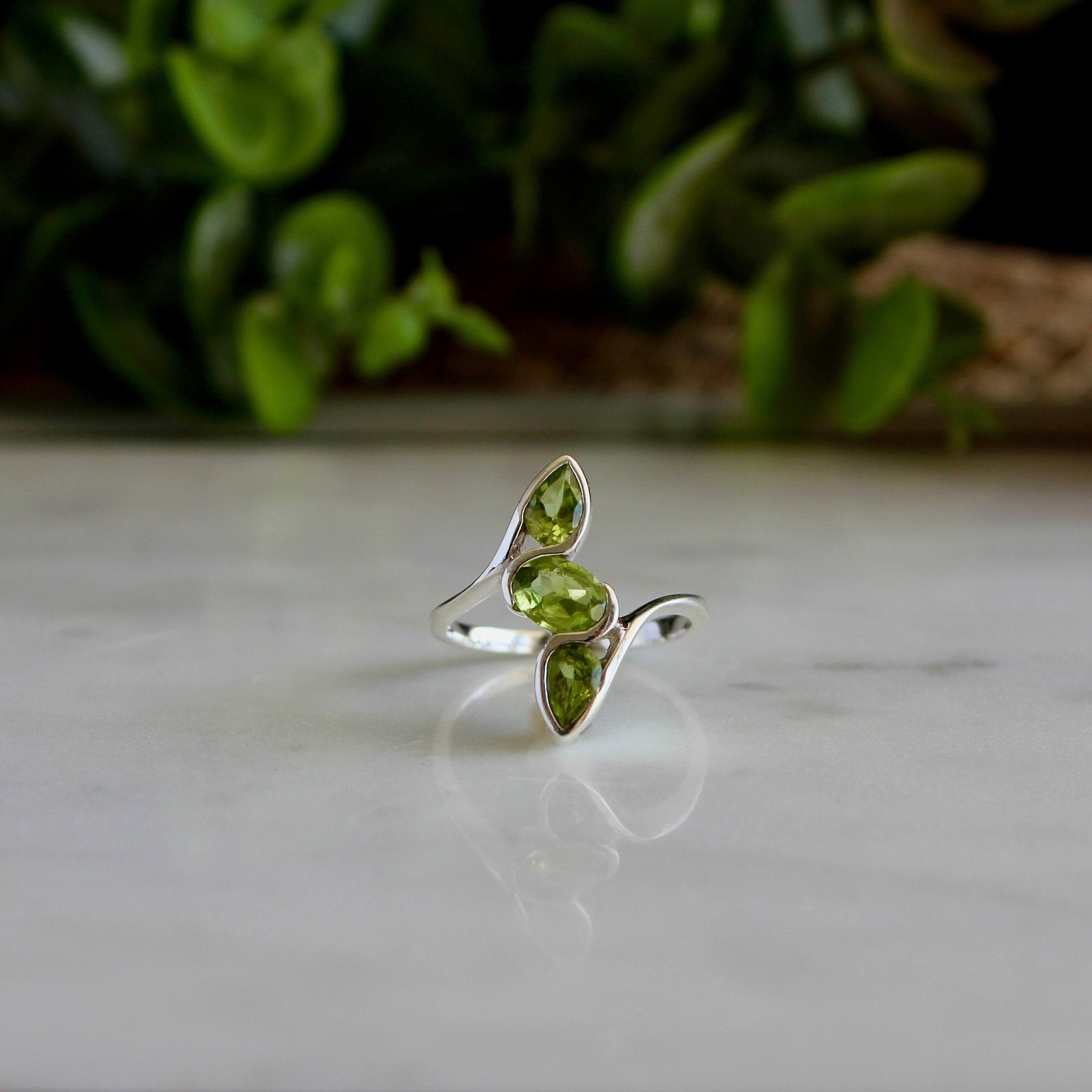 Unique Peridot Ring Natural Green Gemstone August | Etsy