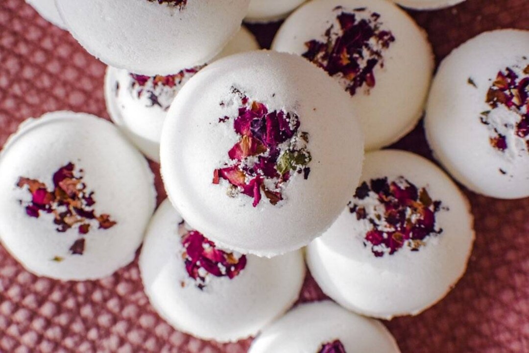Rose Petals, Rose Bath Bomb, Relaxing Bath Bomb, Organic Bath Bomb ...