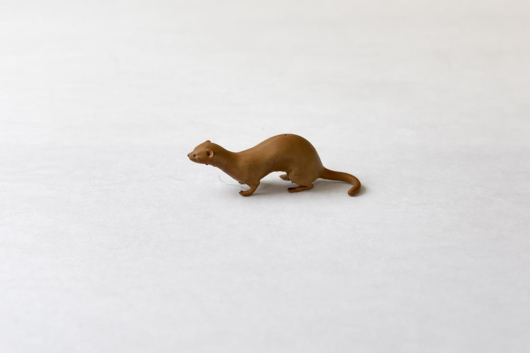 Ferret Miniature, Tiny Animal Figurine, Dollhouse Decor, Diorama ...