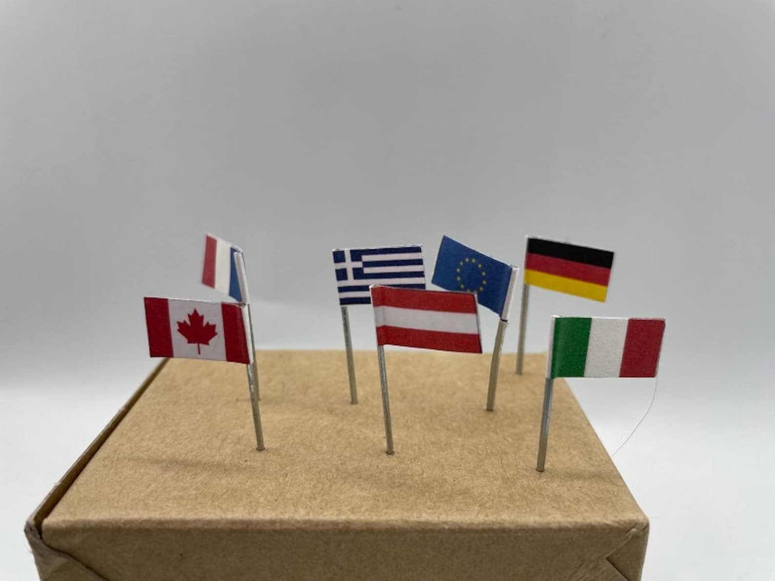 Country Flags Miniature, Dollhouse Decor, Diorama Accessory ...