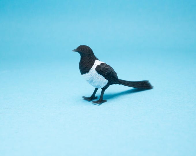 Realistic Resin Magpie Miniature: Hand-painted Bird Figurine - Etsy
