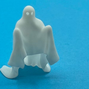 Miniature Ghost Figure, Small Ghost Ornament, Halloween Decoration ...