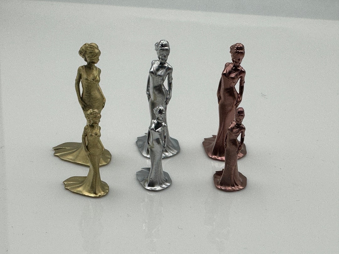 Lady Statue in Flowing Dress Figurine Ornament Elegant Woman ...