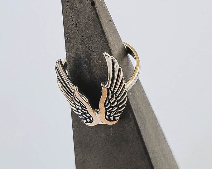 Angel Wings Ring - Etsy Canada