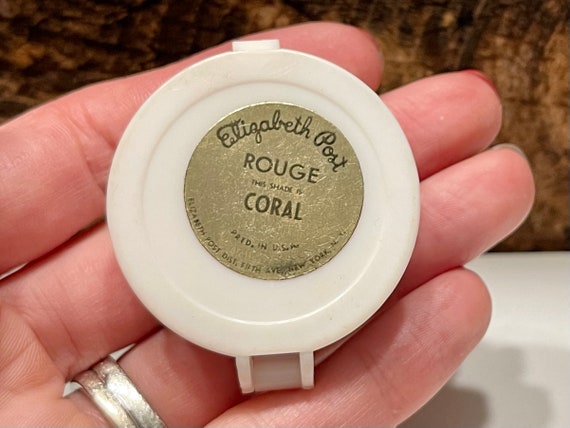 Vintage Elizabeth Post Compact, Cake Rouge Compact, C… - Gem