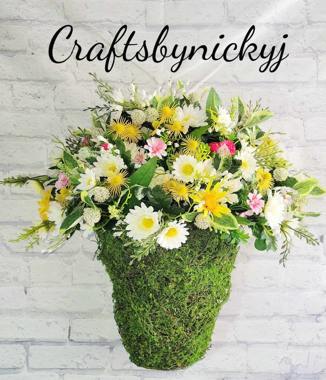 Moss Floral Wall Arrangement, Floral Door Hanger With Daisies, Moss ...