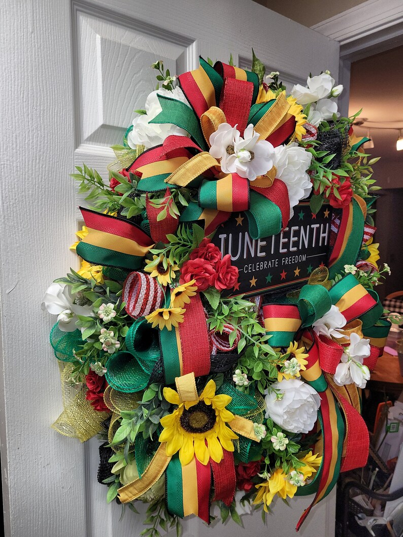 Juneteenth Wreath: Patriotic Sunflower & Peony Decor - Etsy