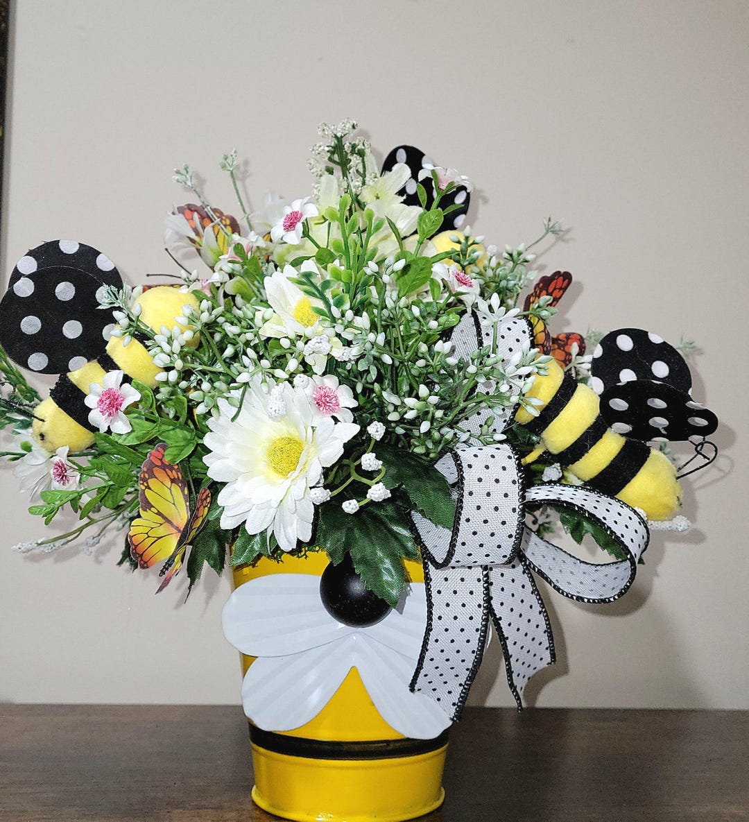 Bumble Bee Flower Centerpiece, Handmade Silk Flower Arrangement, Floral ...