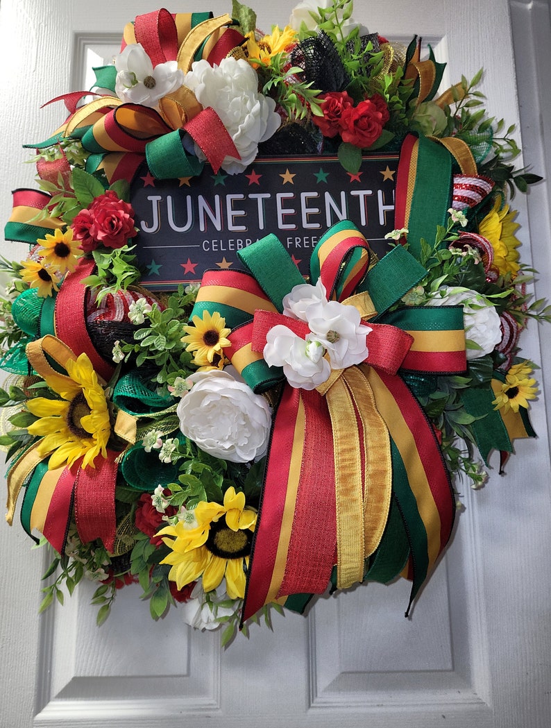 Juneteenth Wreath: Patriotic Sunflower & Peony Decor - Etsy