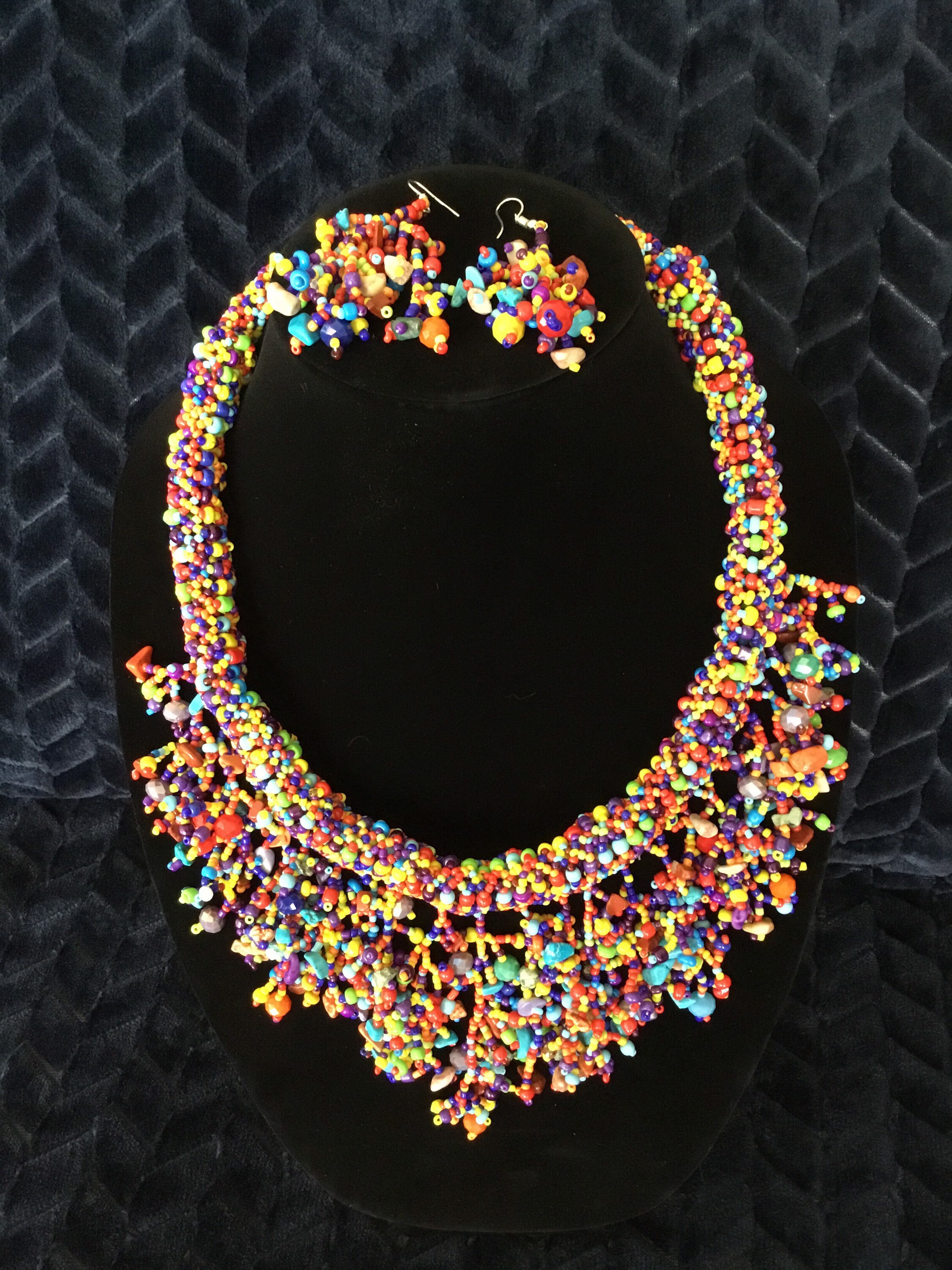 Beautiful Shakira necklace and earrings set | Etsy