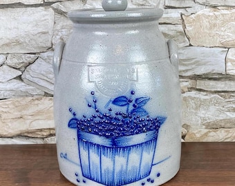 Vintage~salmon FALLS Stoneware~6-cups/7.25" Tall Beverage Pitcher With Blueberry Basket Salt ...