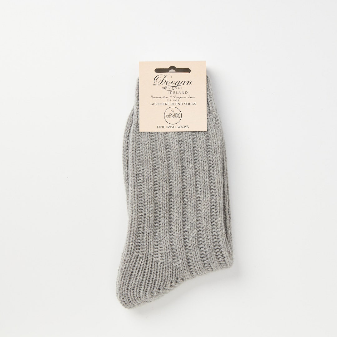 Irish - Cashmere Blend Walking Socks - Silver Strand - Size L = UK 8-12 ...