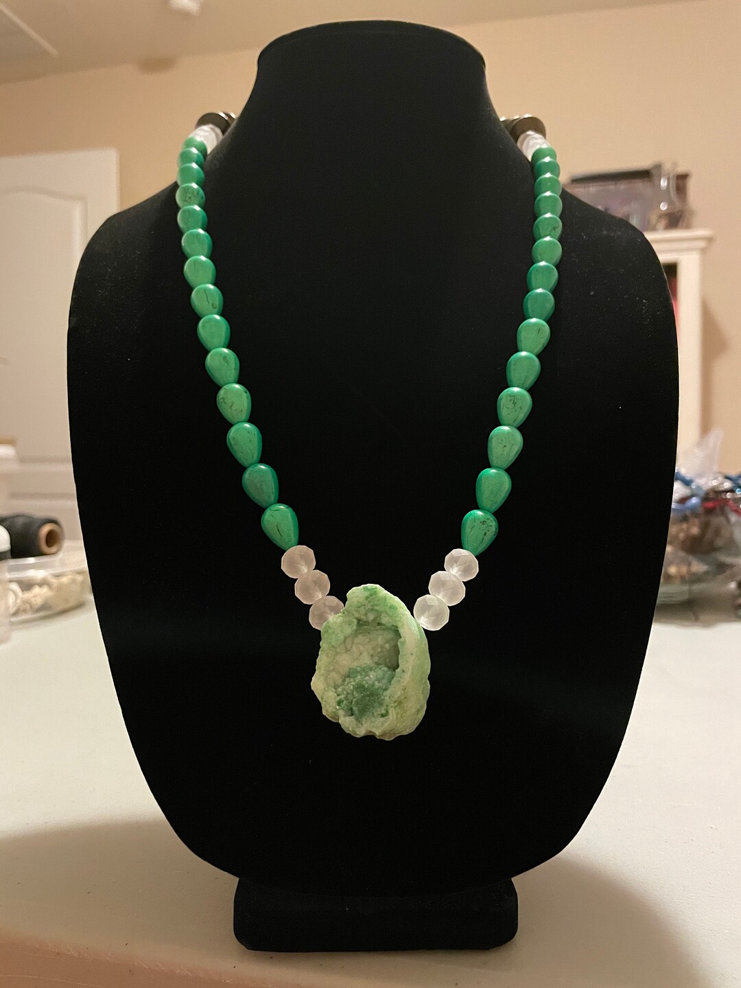 Dyed Quartz Geode and Bead Necklace - Etsy