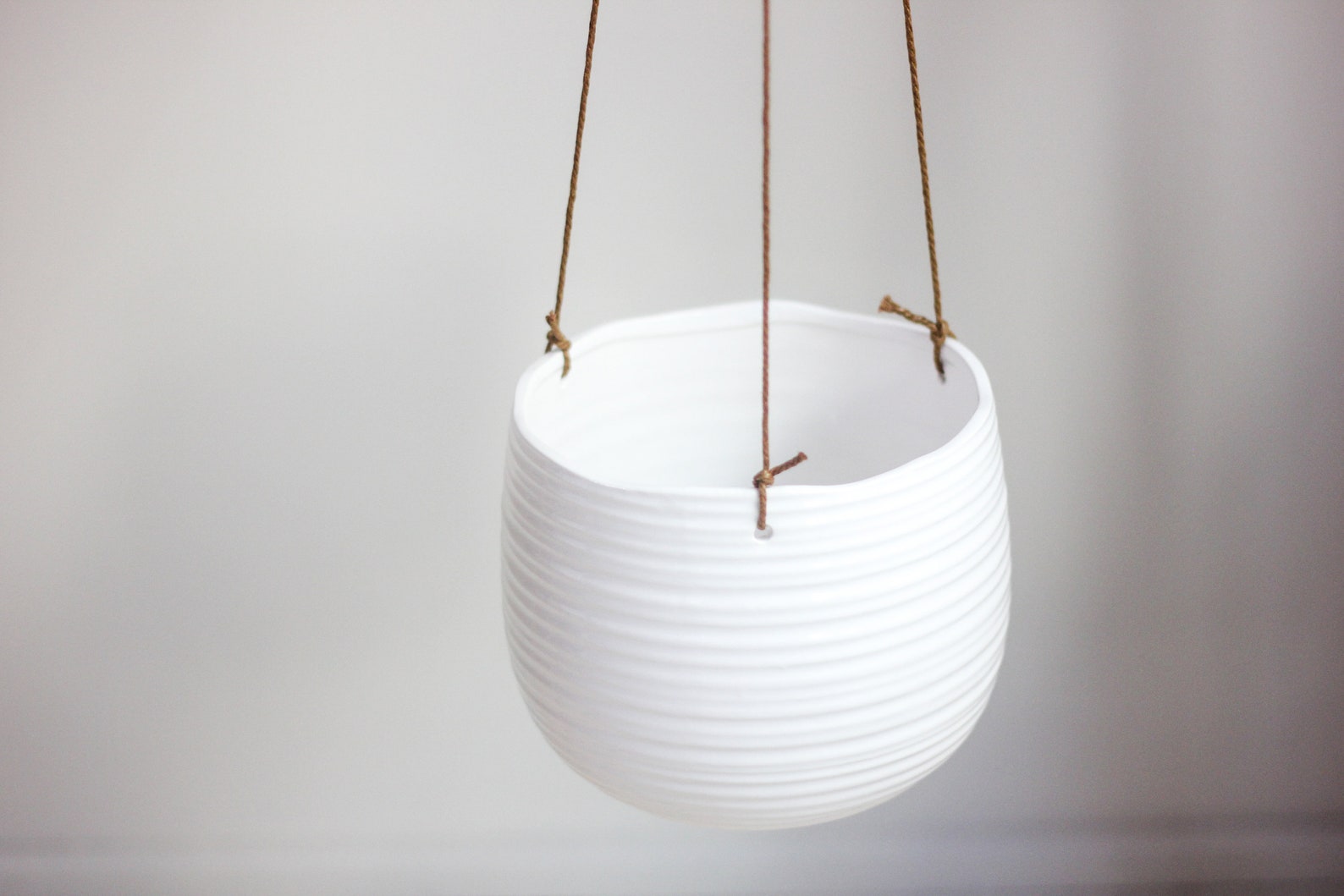 Large Textured Glossy White Ceramic Hanging Planter Pot - Etsy