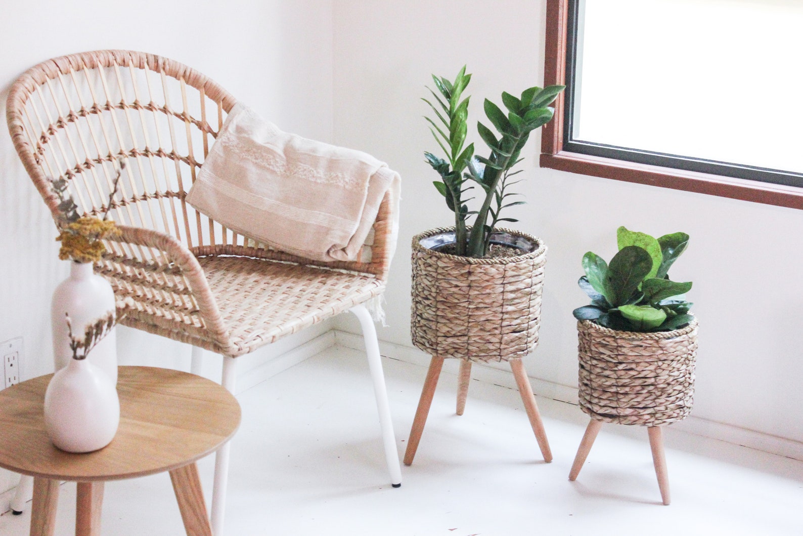 Boho Vintage Cat Tail Woven Plant Stand | Etsy