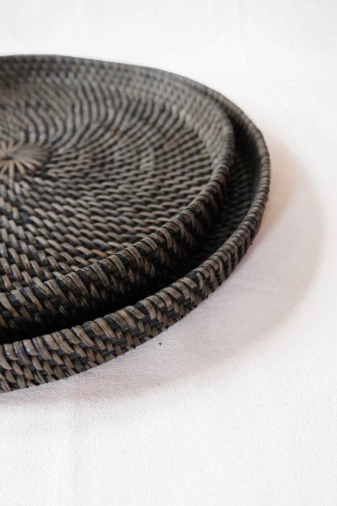 Black Wash Tampa Rattan Tray / Rattan Tray / Wicker Round Tray - Etsy