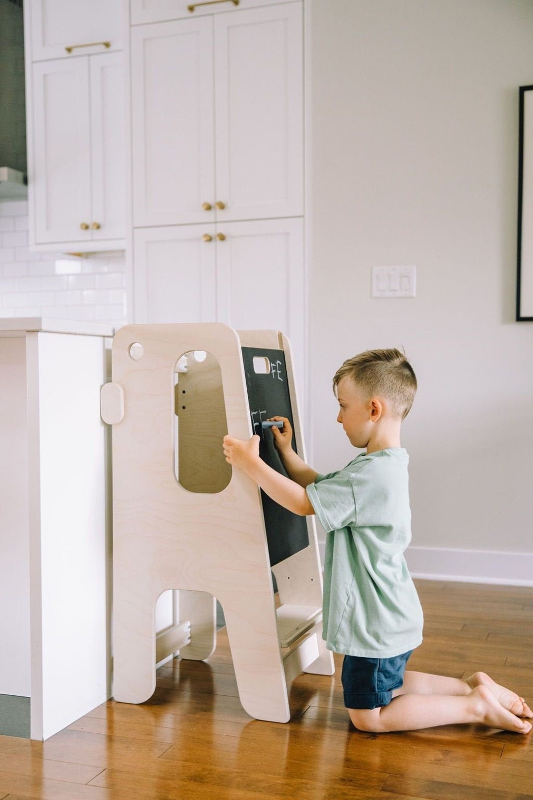 2-in-1 Natural Wood Learning Tower With Artist Easel Paul montessori ...