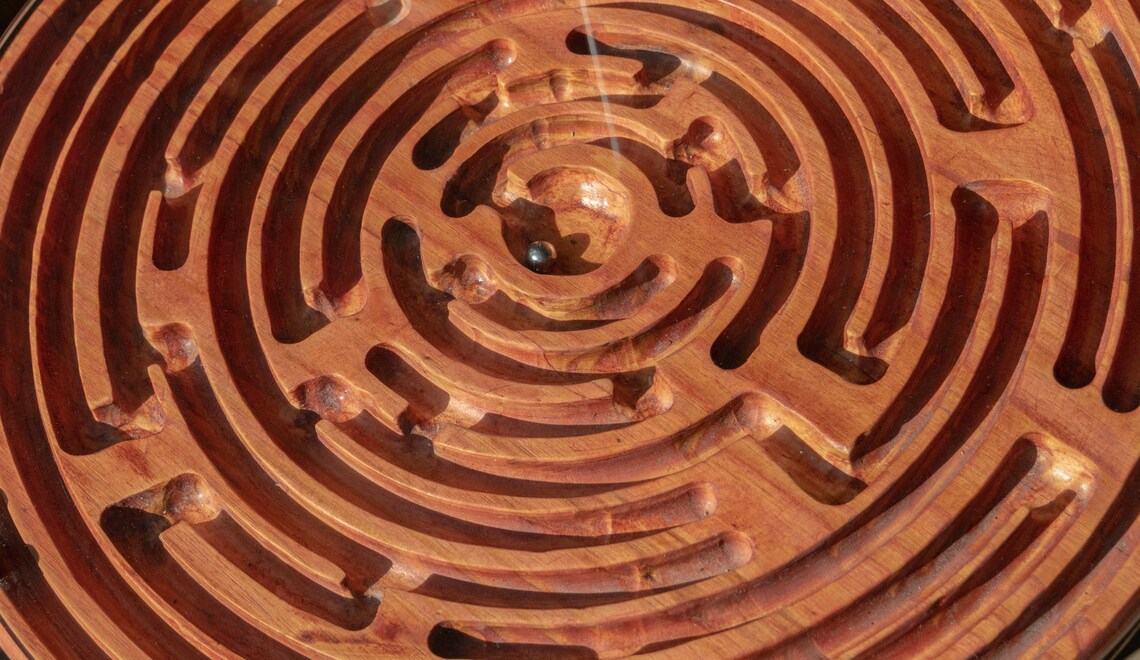 Marble Maze Table Circular Labyrinth Game With Magnet - Etsy