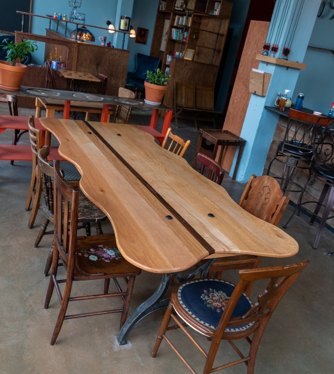 Curved Wood Dining Table | Cast Iron "brooklyn, New York" Table Legs ...