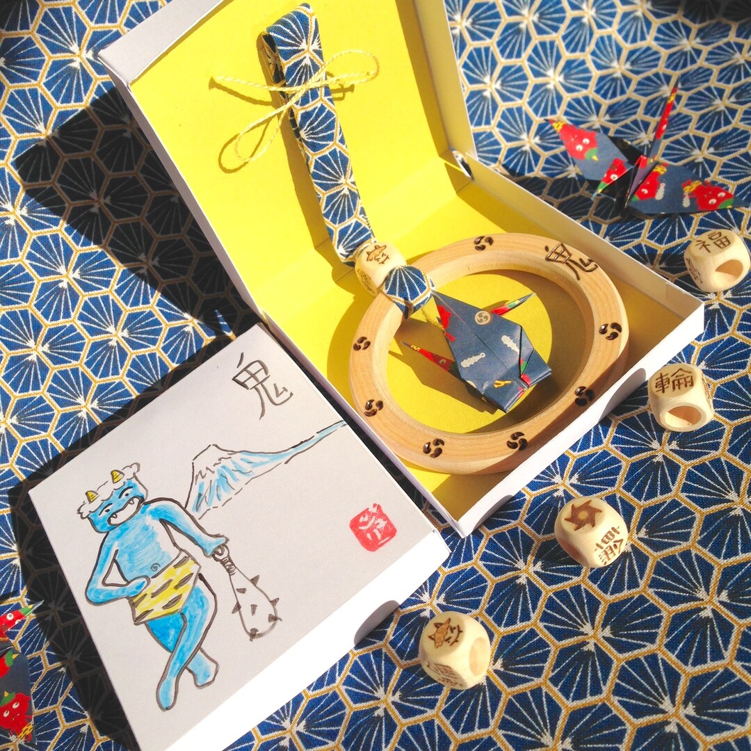 Japanese Origami Crane Lucky Charm, Decorative Pyrograved Wooden Ring ...