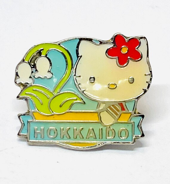 Hello kitty pins hokkaido - Gem