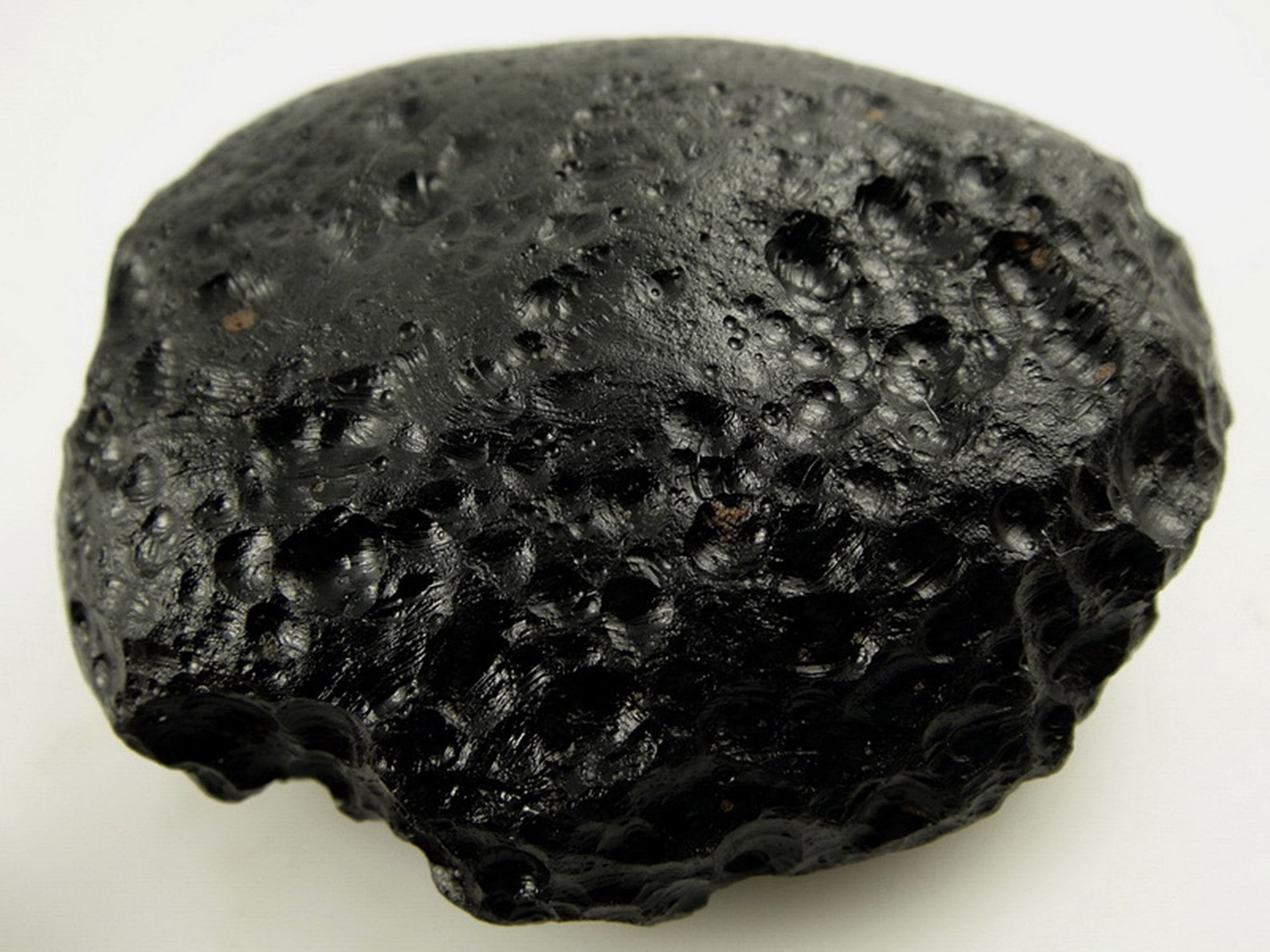 68 g. Round Shape Collection Indochinite Tektite Meteorite | Etsy