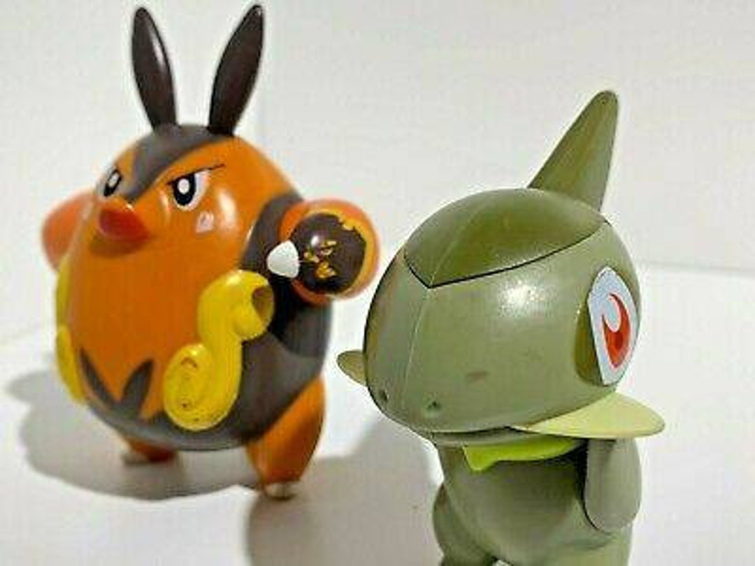 Lot 2012 Pignite & Axew Pokemon Nintendo Mcdonald's Toy Action Figures ...