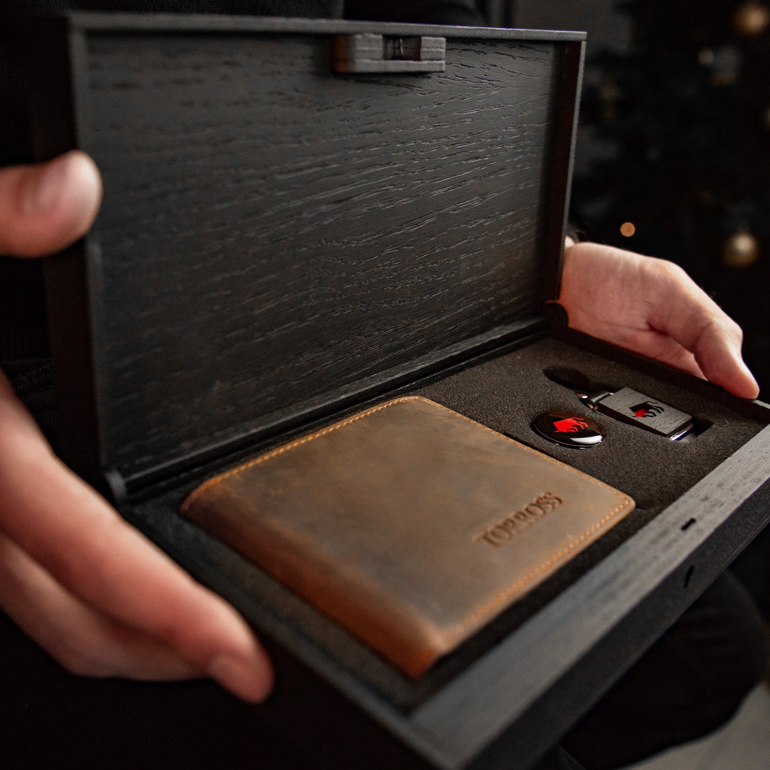 Personalized Leather Small Pocket Wallet With Engraving, Brown Leather ...