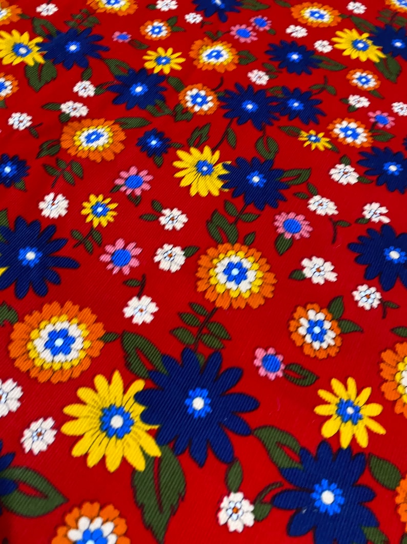 Vintage 1970s Bright and Warm Flower Power Perfection Fabric - Etsy