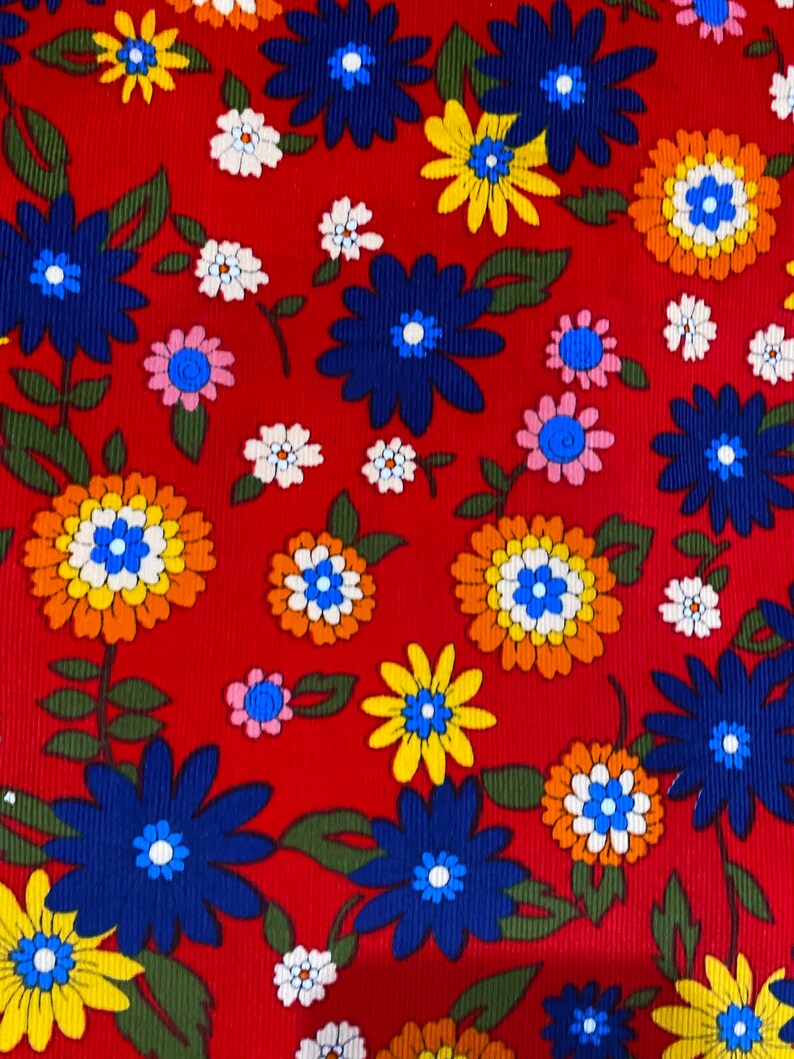 Vintage 1970s Bright and Warm Flower Power Perfection Fabric - Etsy
