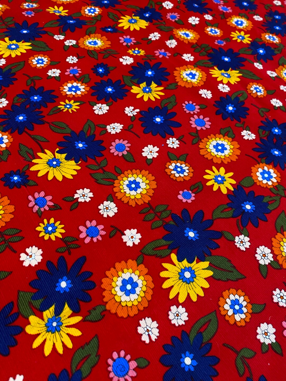 Vintage 1970s Bright and Warm Flower Power Perfection Fabric! - Etsy