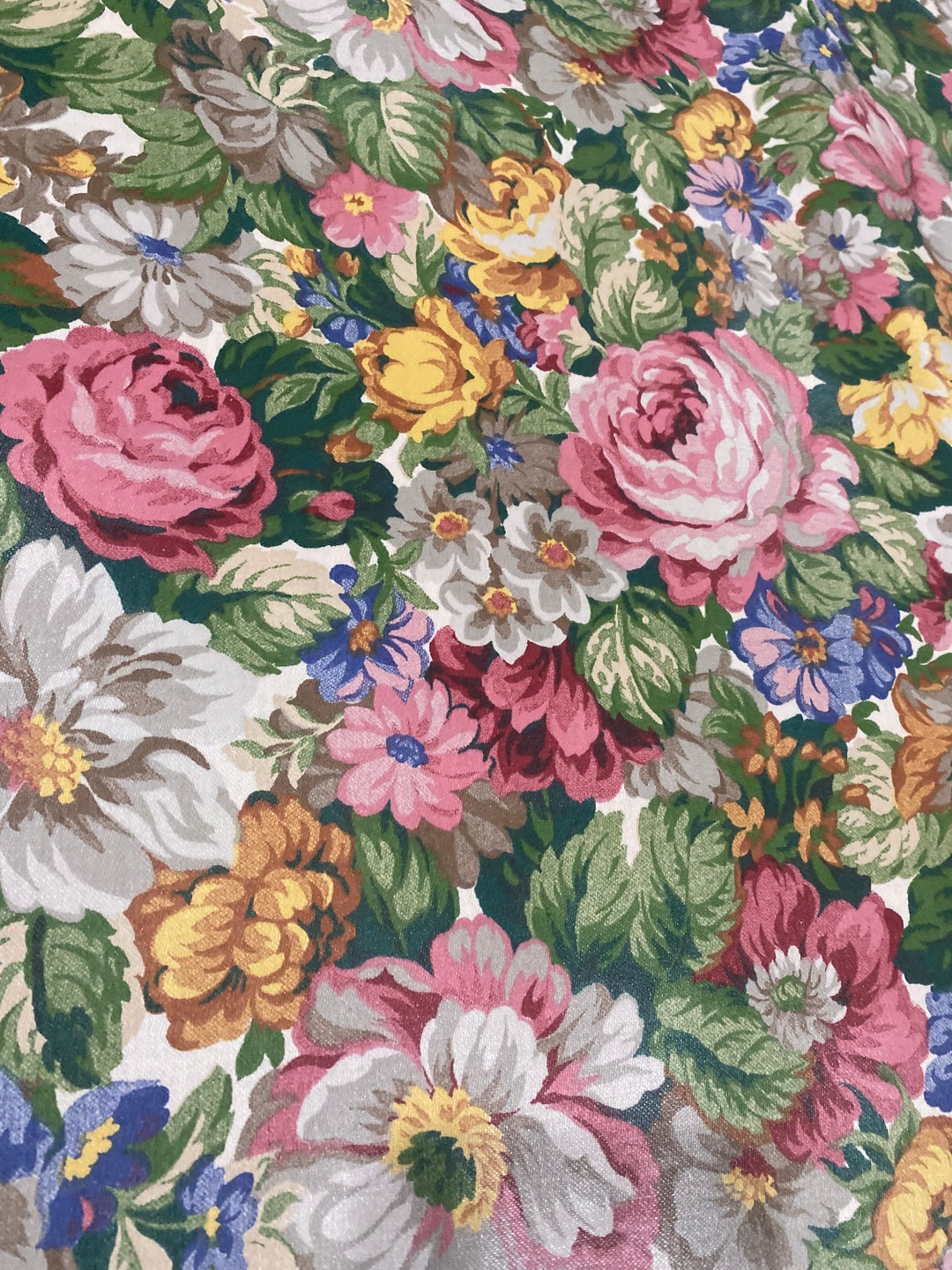 Beautiful 1960s Stanley King Studio Soft Floral Polished Cotton Fabric ...