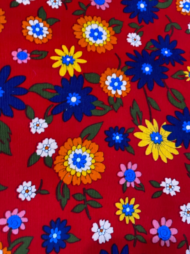 Vintage 1970s Bright and Warm Flower Power Perfection Fabric - Etsy