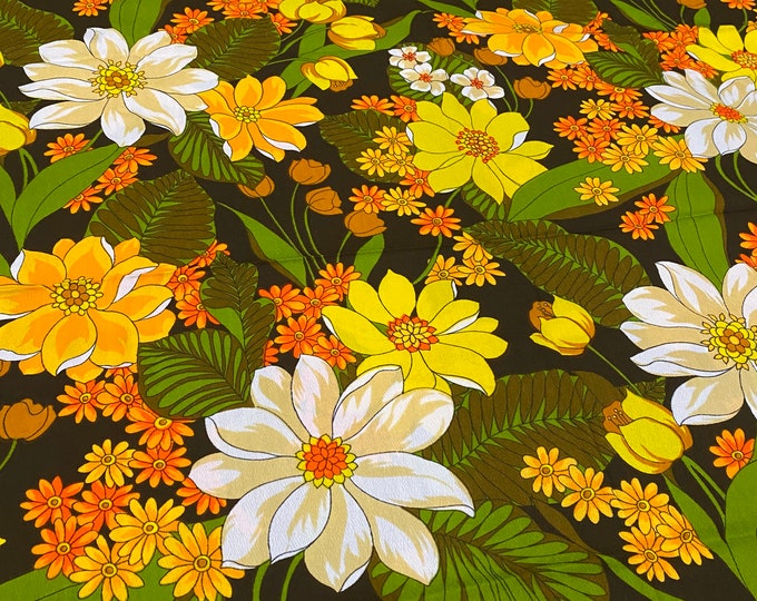 Vibrant and Beautiful 1970s Springs Mills Inc. Vintage Flower Power ...