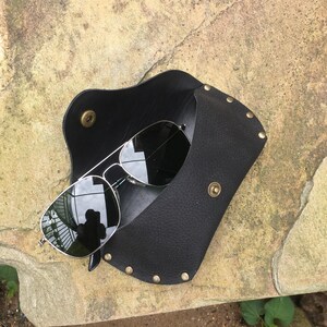 Leather glasses case I Personalized glasses case I Monogram | Etsy