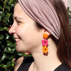 Groovy 60's Style Earrings, Flower Power Dangle Earring, Retro 70's ...