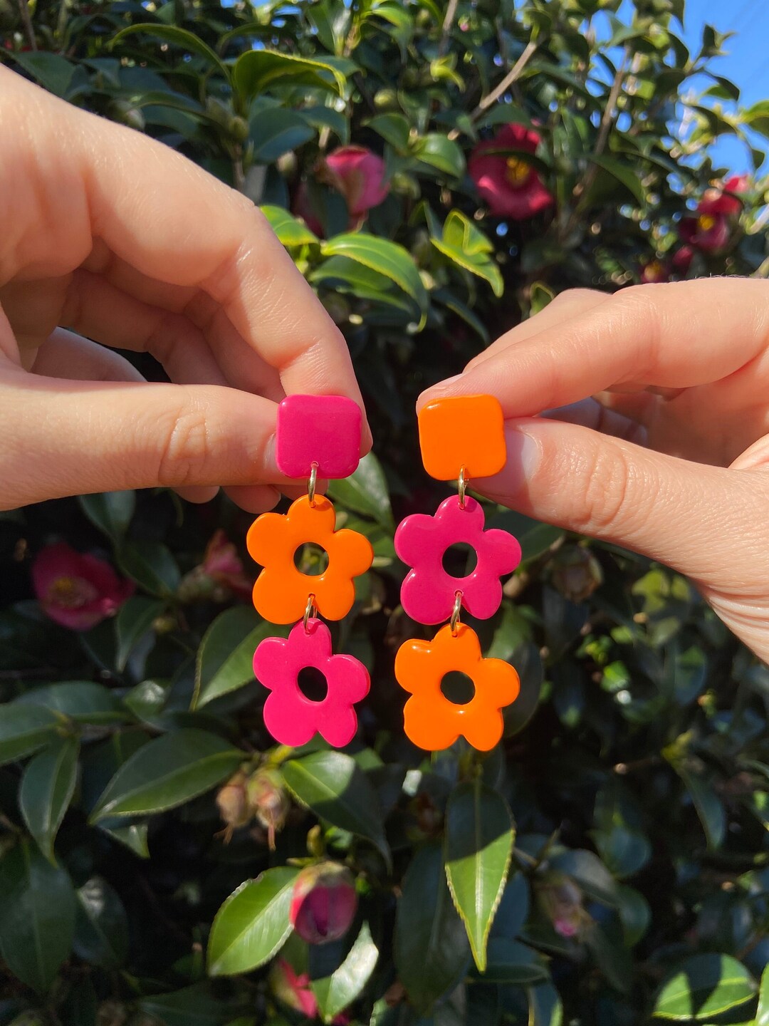 Groovy 60's Style Earrings, Flower Power Dangle Earring, Retro 70's ...