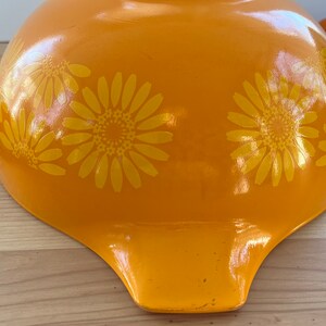 Vintage Pyrex sunflower Daisy Cinderella Mixing Bowl 444 1970s 4 Quart ...