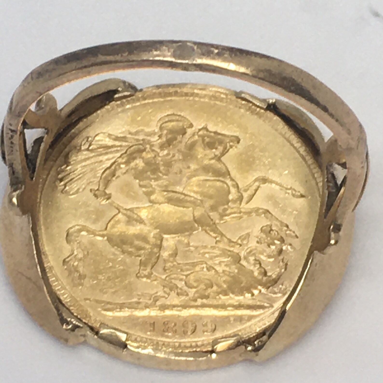 9K Gold Queen Victoria Sovereign Coin Ring - 1899 British Hallmarks ...