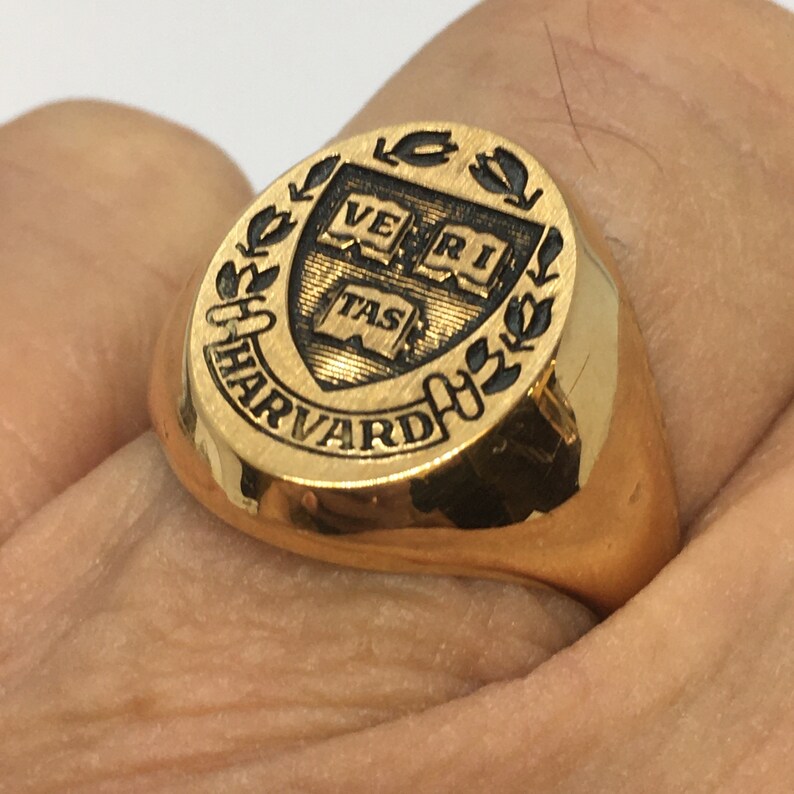 Vintage 14K Gold 1980s Class Ring Harvard University 11.7 Gram Size 7. ...