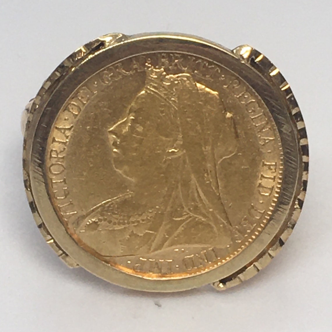 9K Gold Queen Victoria Sovereign Coin Ring - 1899 British Hallmarks ...