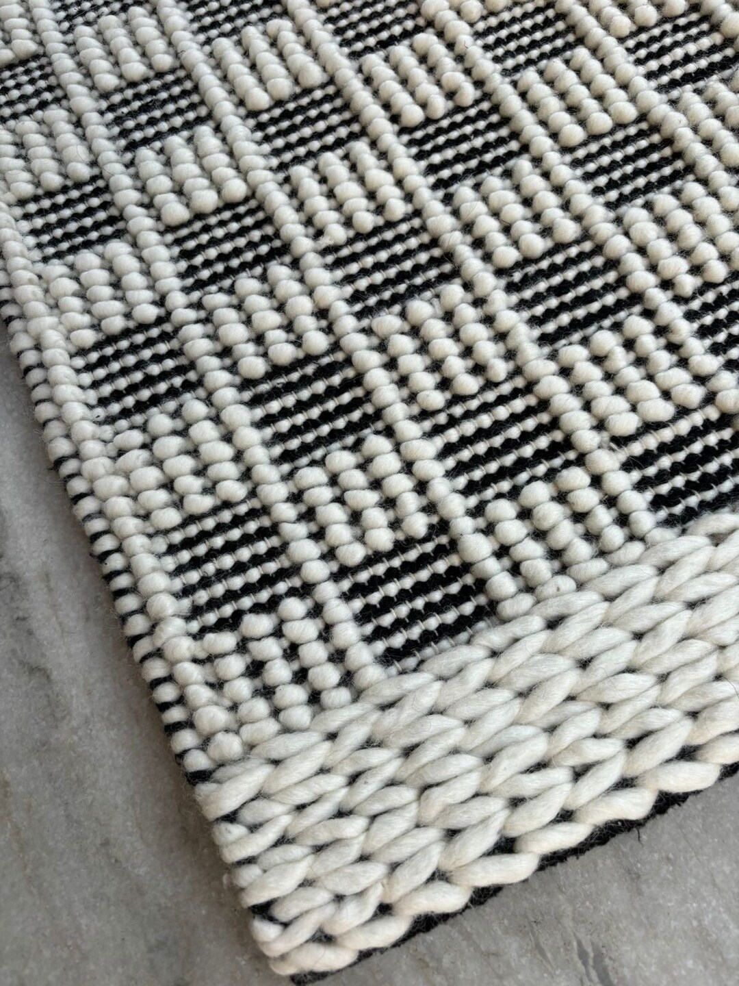 Flatweave Loop Braided Wool Grey & White Area Rug. Customization ...